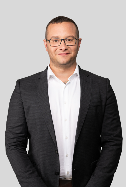 Mag Nino Tlapak, LL.M. | DORDA Rechtsanwälte - Klarheit